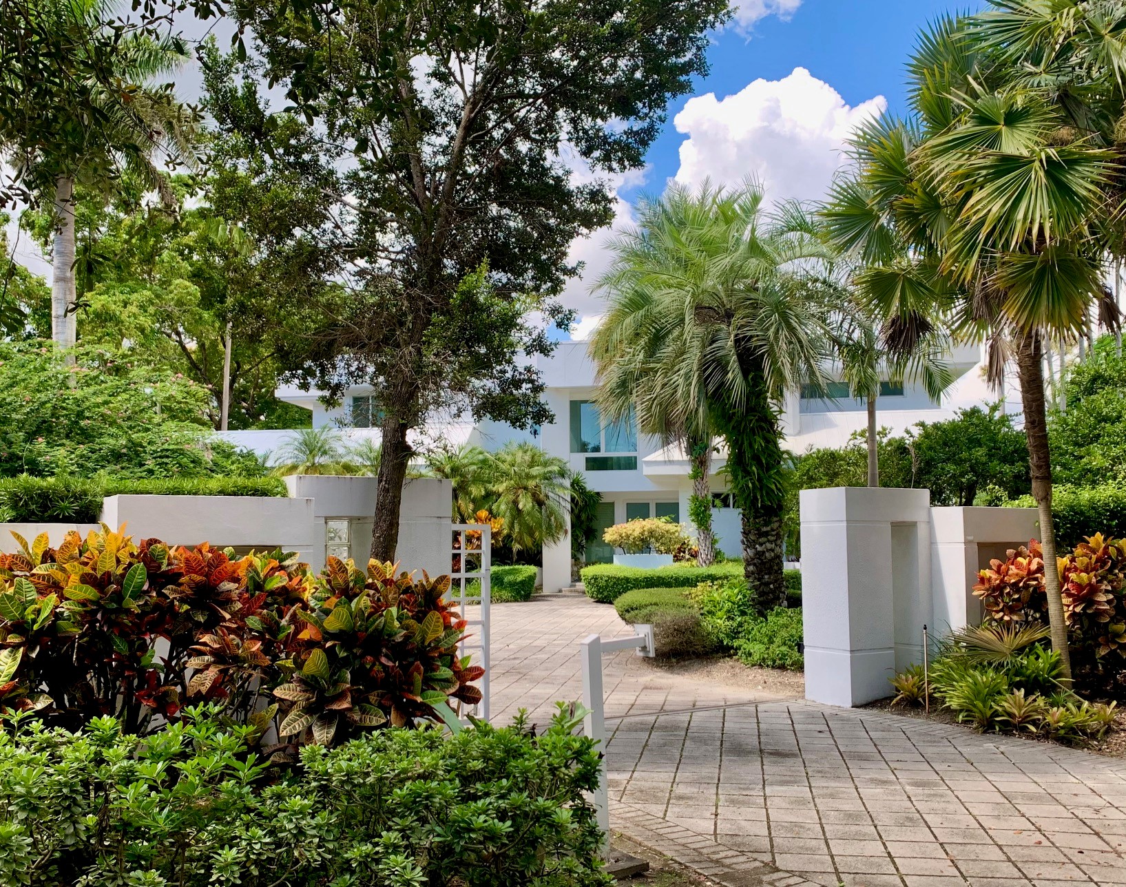 Pinecrest Home Sales 2024 - Deep Dive into Data